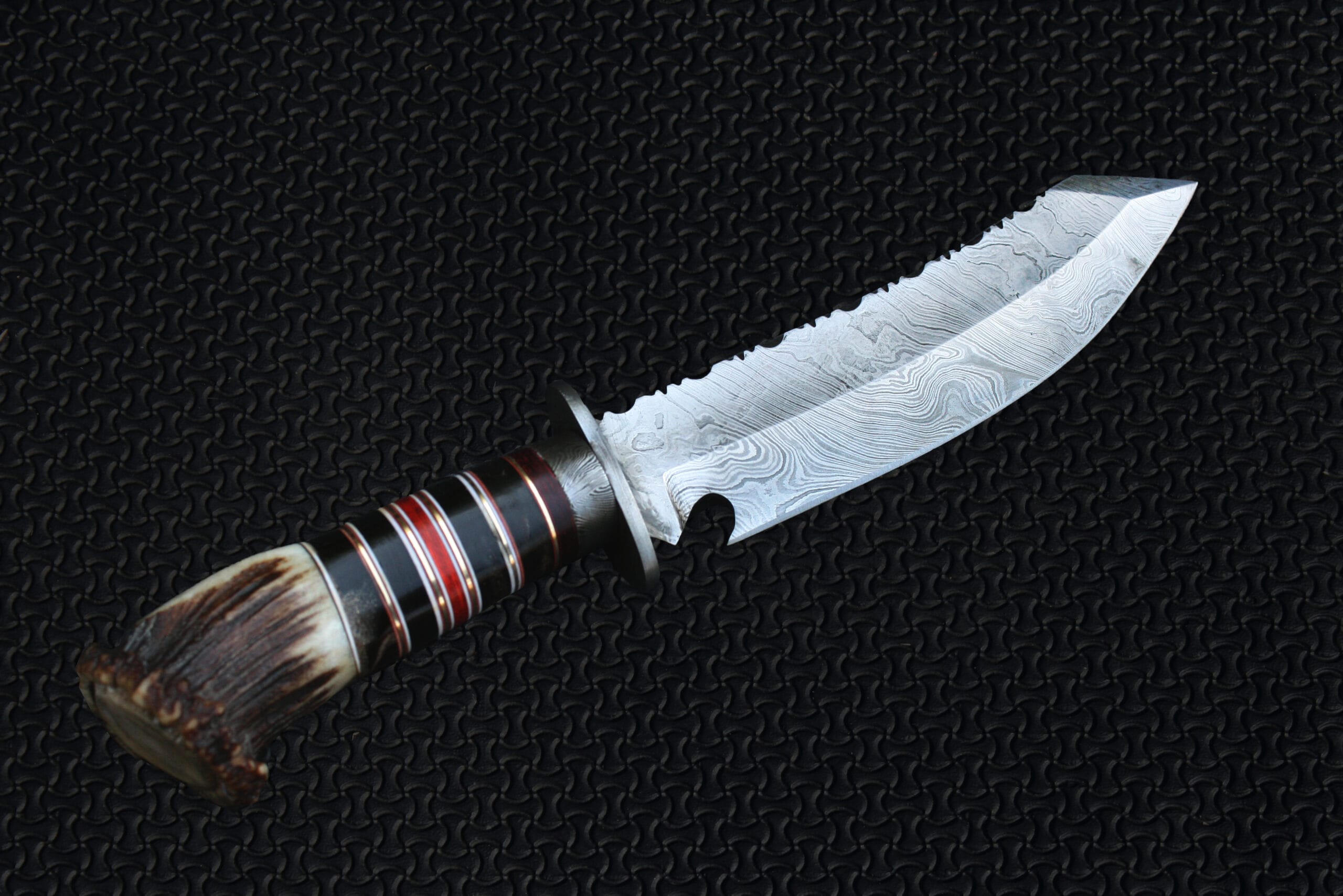 14 inches Damascus Steel Handmade Dagger Stag Horn Handle