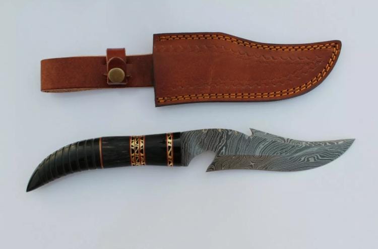 8 Inches Damascus Steel Medieval Slim Dagger with Bull Horn Handle and ...