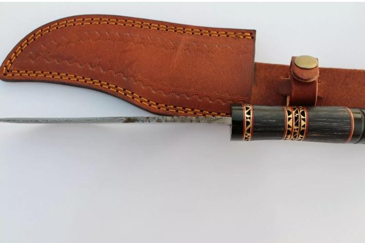 8 Inches Damascus Steel Medieval Slim Dagger with Bull Horn Handle and ...